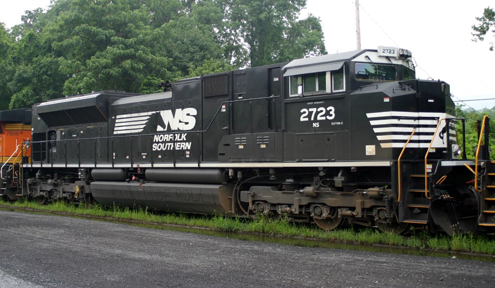 NS 2723
